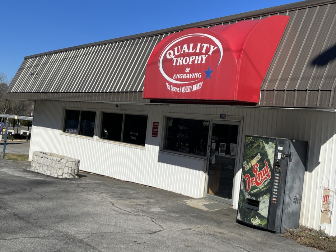 Quality Trophy & Engraving | Trophies, Awards, Medallions, Plaques ...